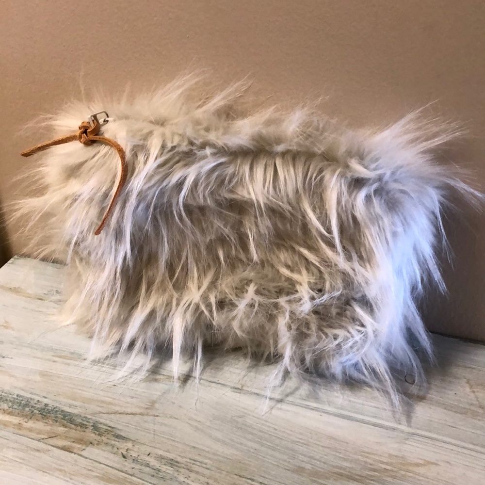 Fuzzy Clutch (Very Cute) 7x10 Dimensions - Gem
